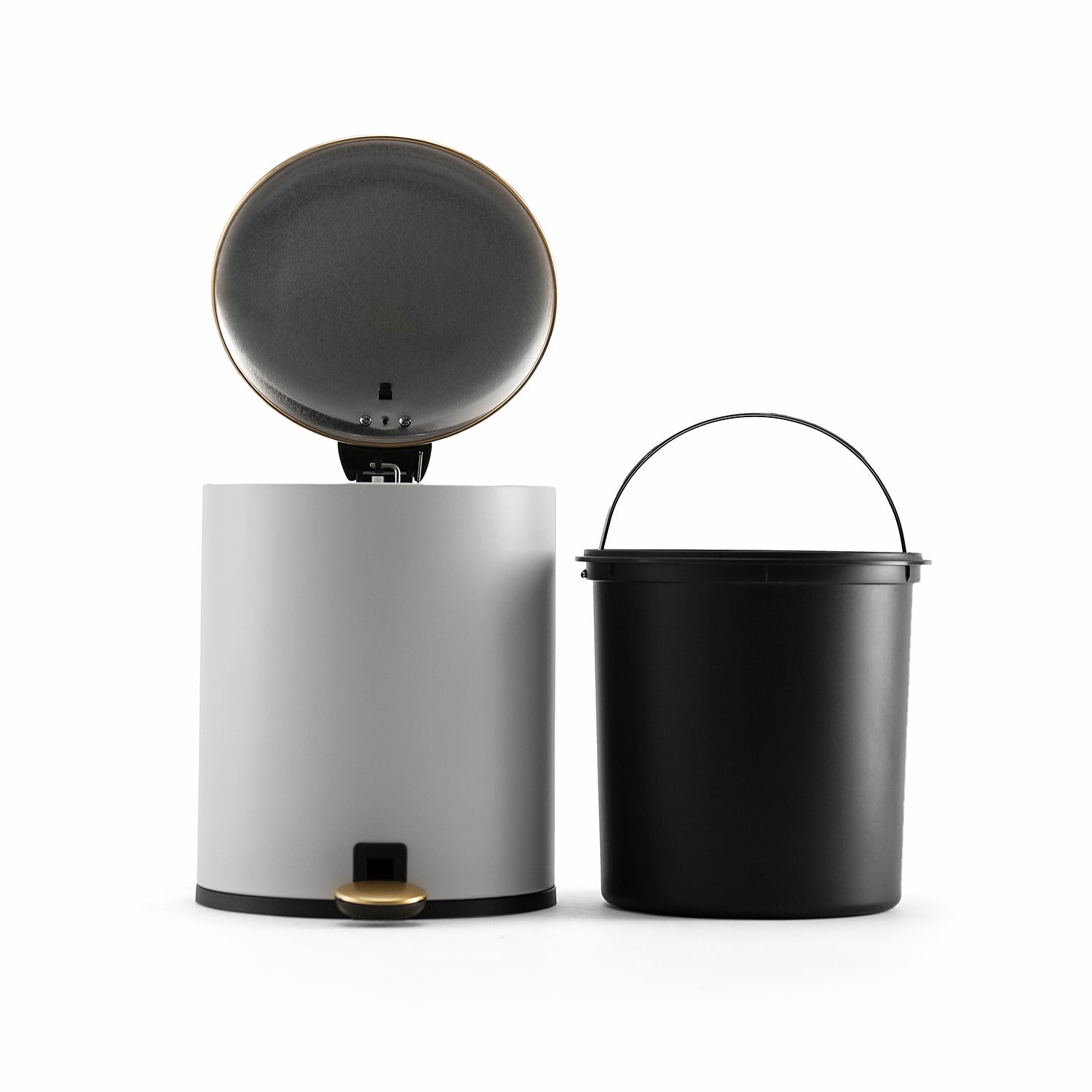 Shop White Iron Pedal Circular Dustbin With Lid - Small - at Best Price ...
