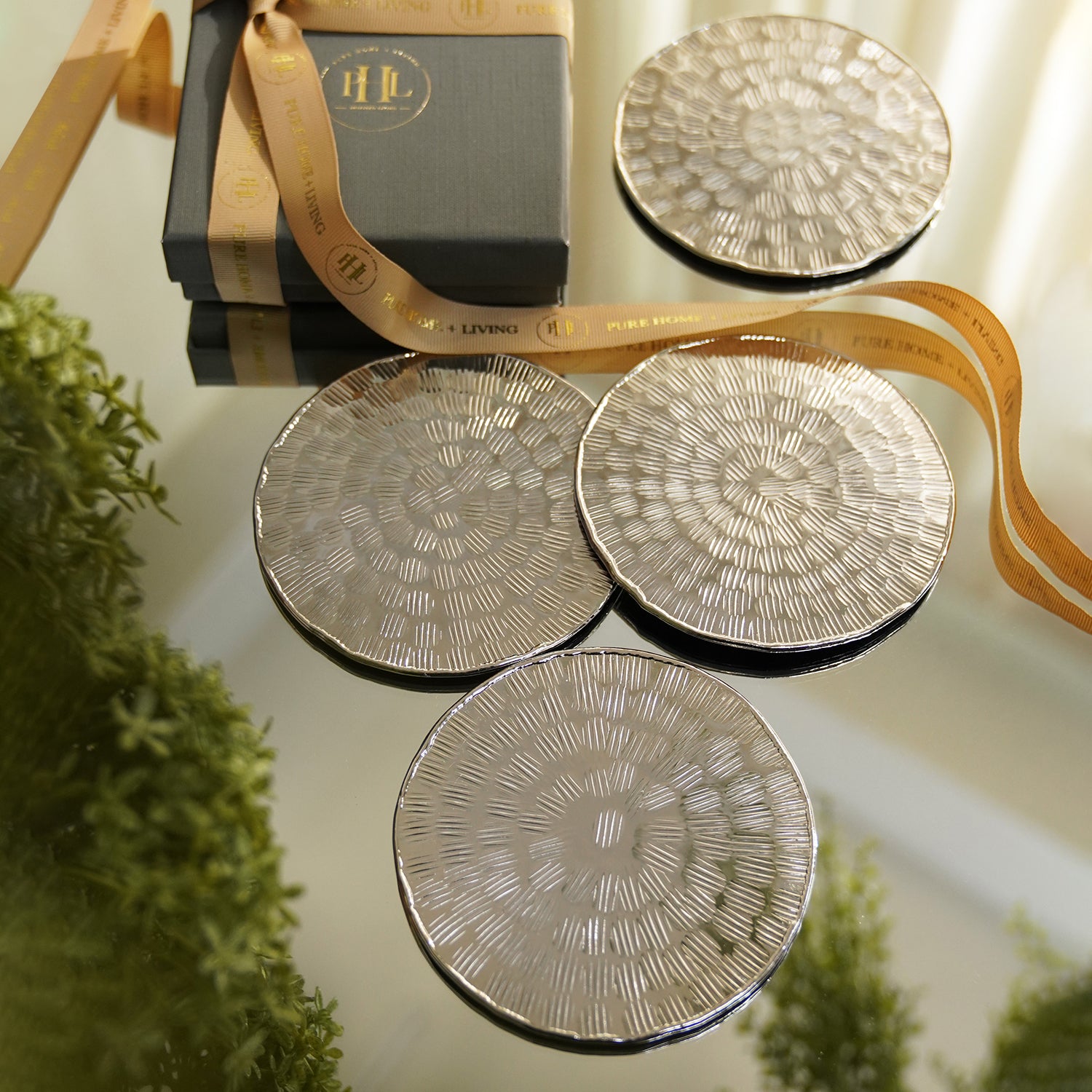 Set of 4 Silver Metal Line Hammered Round Coasters