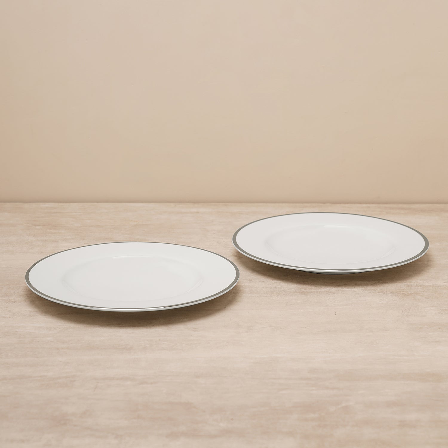Shop Set of 2 Classic Silver Line Dinner Plate - at Best Price Online ...