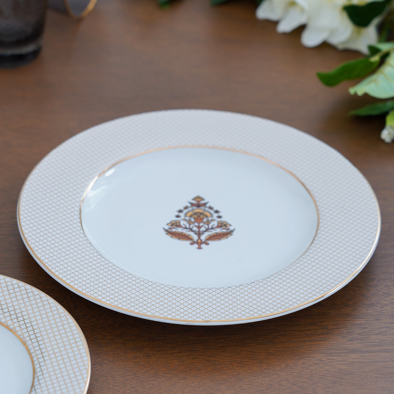 Shop Set of 2Classic Gold Royal Dinner Plate - at Best Price Online in ...